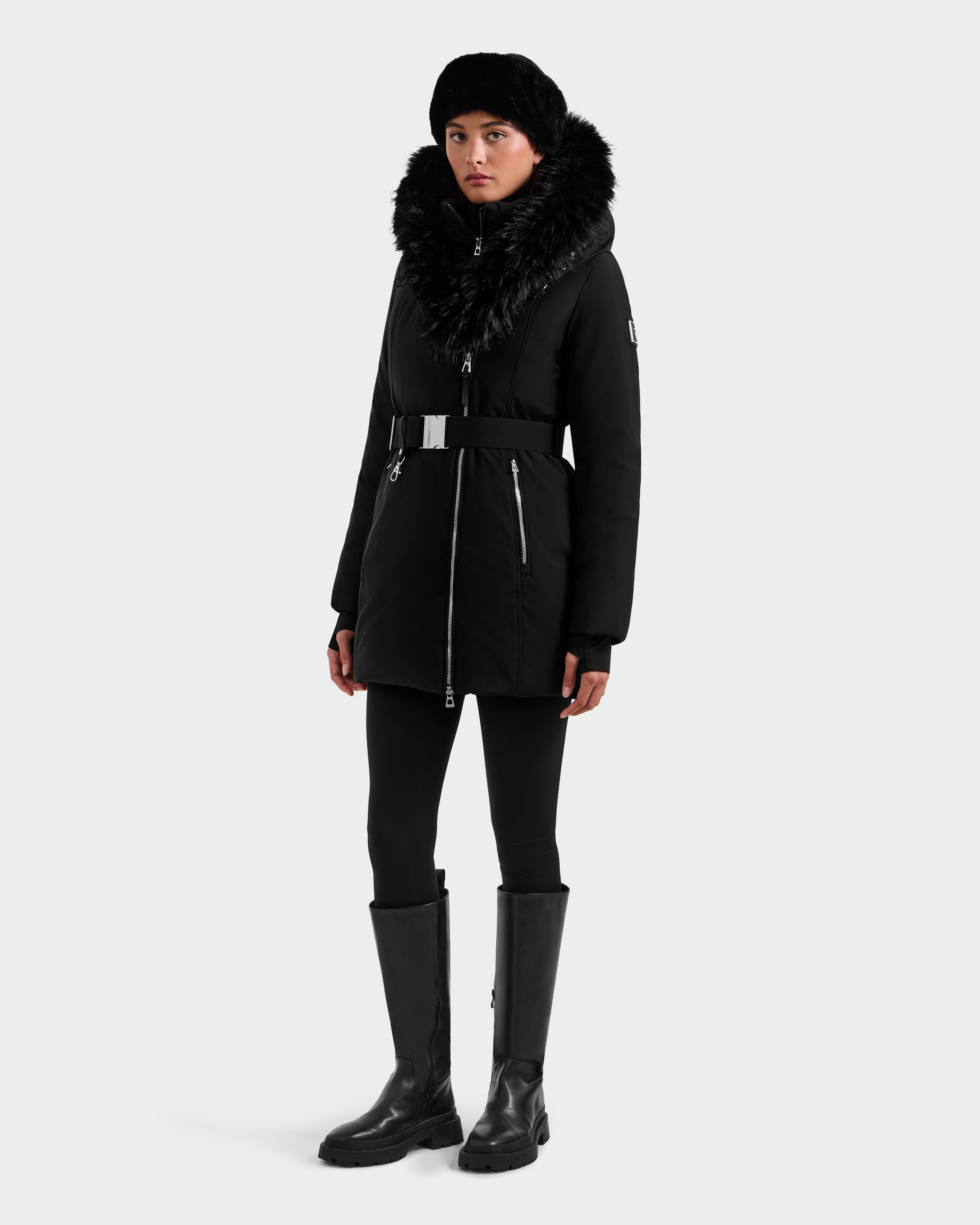 ISELLE Black Outerwear – Stylish & Versatile Layer – Rudsak