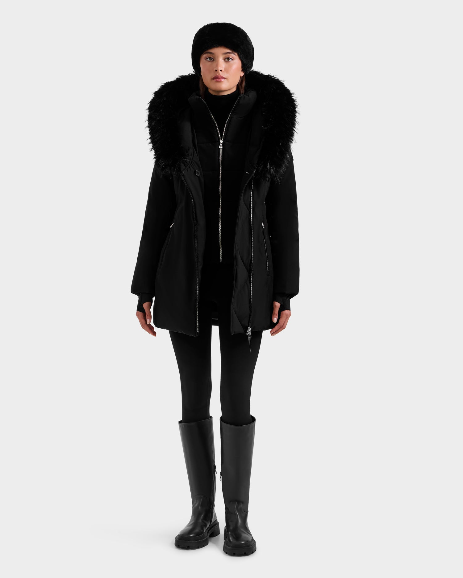 ISELLE Black Outerwear – Stylish & Versatile Layer – Rudsak