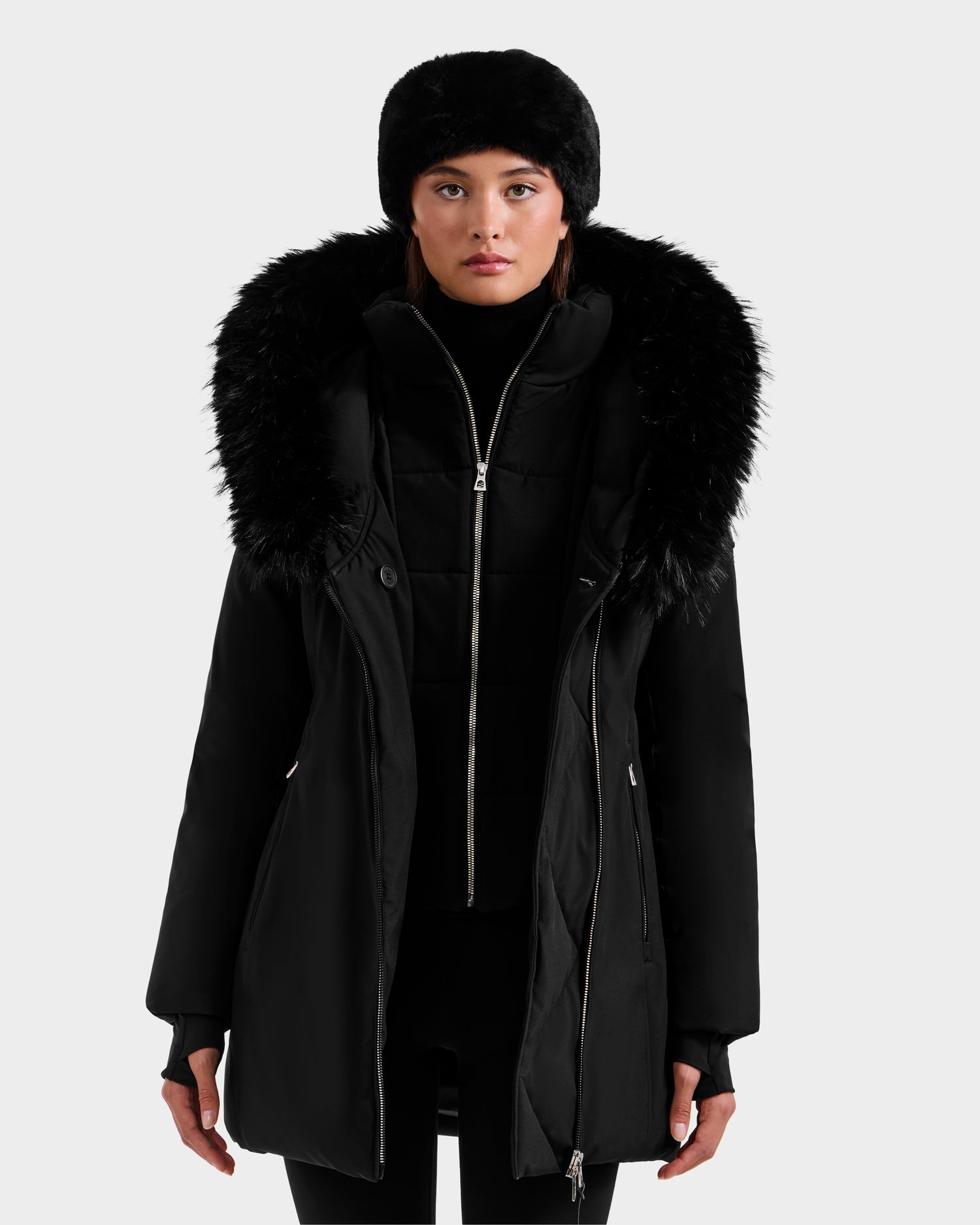 ISELLE Black Outerwear – Stylish & Versatile Layer – Rudsak